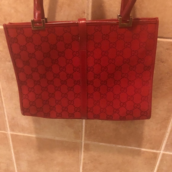 Gucci | Bags | Authentic Gucci Red Beautiful Purse | Poshmark